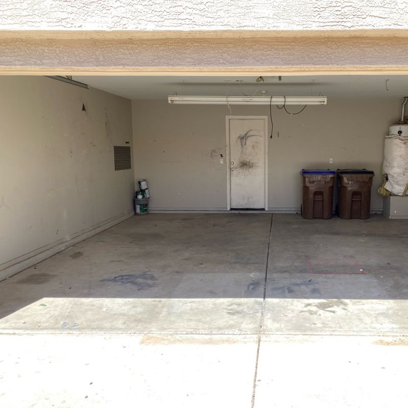 Local Hoarding Cleanup Service in Gilbert, AZ | Over 1800 5-Star Reviews!